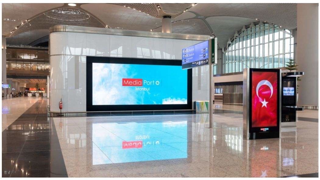 Airport Use LED Large Screen Display Anti Shake Digital Signage LED Screen